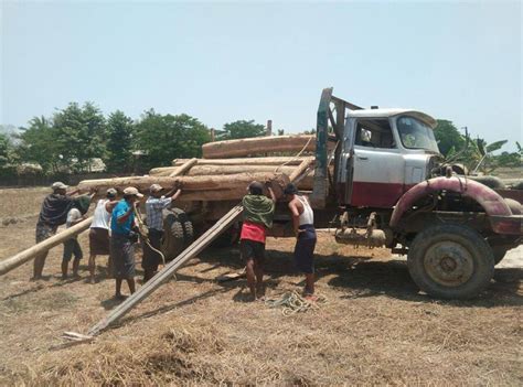 Dvb တိုက္ႀကီးၿမိဳ႕နယ္တြင္ တရားမဝင္ကၽြန္းသစ္မ်ား ဖမ္းဆီးစဥ္ ပဋိပကၡျဖစ္ပြား