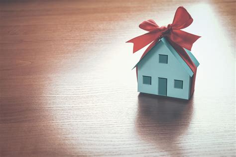 Дарственная на дом что это как и на кого можно оформить