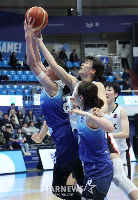 [포토] 변소정 리바운드의 꽃