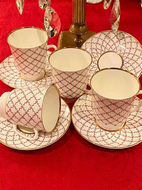 ანტიკვარიატის სამყარო Added A ანტიკვარიატის სამყარო