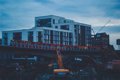 4 ways robots are making construction safer