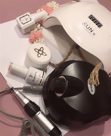 Комплект за гел лак маникюр гр София Център • Olx Bg