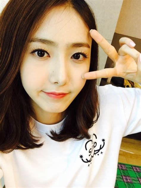 여자친구 신비 아스트로 차은우와 ‘쇼 음악중심 스페셜 Mc 낙점 전자신문