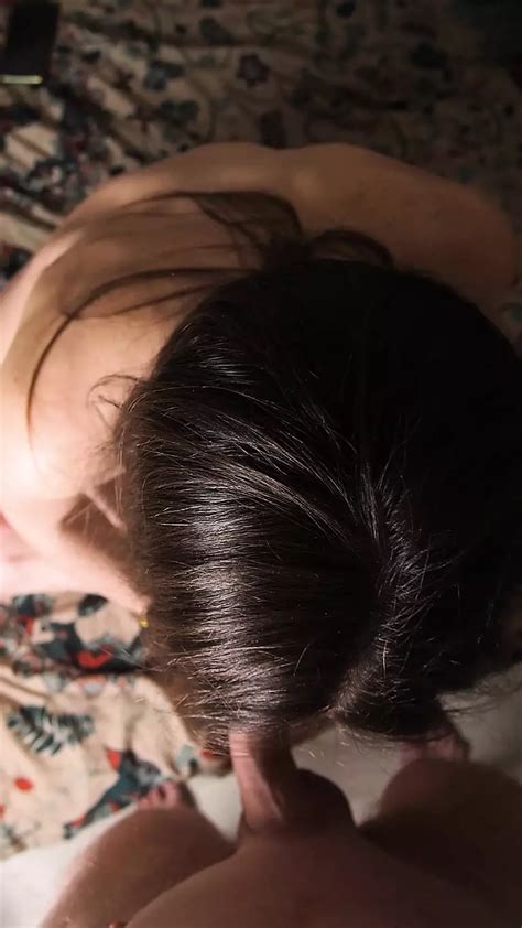 完璧なお尻の女の子が彼女のタイトな嫌いな人に射精 アマチュアアナルクリームパイ Xhamster