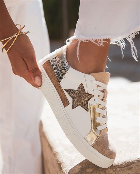 basket femme python doré étoile à lacets carla casualmode fr