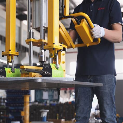 150kg Loading And Unloading Robot Arm Pneumatic Manipulator With Magnet