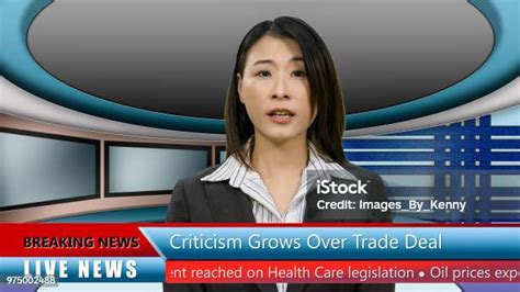 낮은 3 분의 Tv 스튜디오에서 아시아 앵커 뉴스 캐스터에 대한 스톡 사진 및 기타 이미지 뉴스 캐스터 매스컴 역사적 중대 사건 Istock