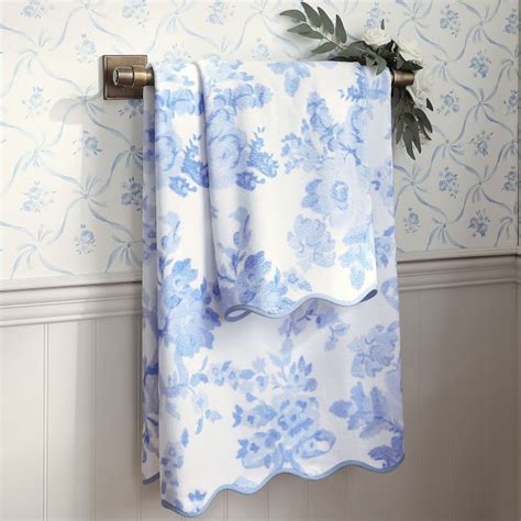 Loveshackfancy Garden Damask Towels Loveshackfancy Bathroom Love