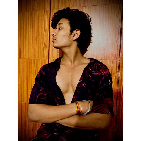 Aditya Dubey Dubeyadityaa • Instagram Photos And Videos