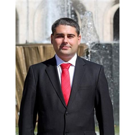 Областният управител на Добрич заведе дело заради решение на Каварна за строителство