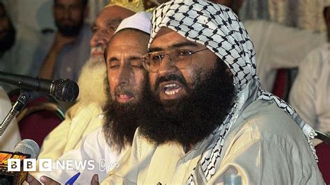 အိန္ဒိယနဲ့ ပါကစ္စတန် စစ်ပွဲဖြစ်လုနီးပါး လုပ်ခဲ့သူ မာဆွတ် အဇား Bbc News မြန်မာ