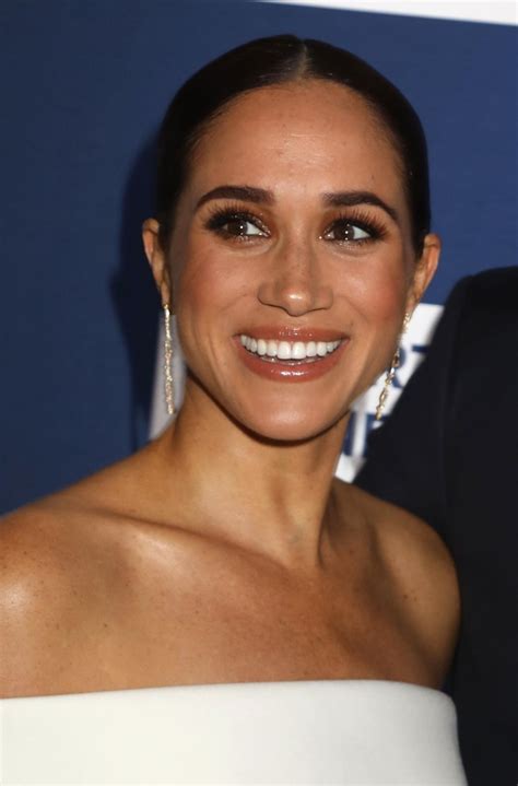 Megan Markl U Javnosti Posle Duže Pauze Žena Rs