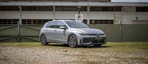 2025 Volkswagen Golf R Line Review Enhancing The Breed Paddleshiftsg