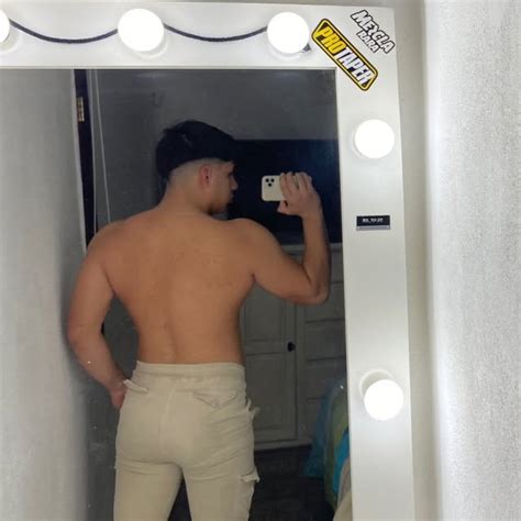 Leo Ponce Threads Say More