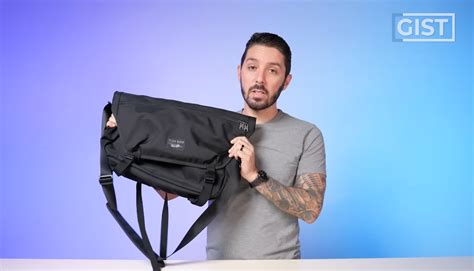Tom Bihn Marathon Messenger Review Honest Pros And Cons Nomads Nation