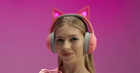 Wireless Bluetooth Headset With Mics And Kitty Ears Razer Kraken Kitty V2 Bt Razer Europe