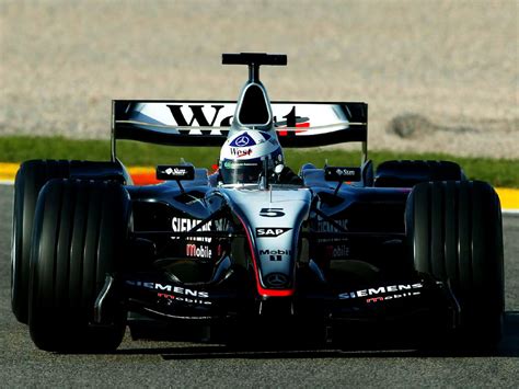 Формула 1 Гоночный Автомобиль Автомобили классные картинка на телефон Скачать ТОП