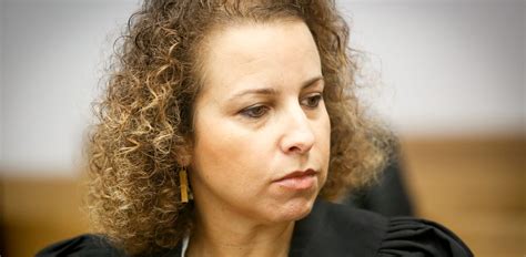 תיקי נתניהו בוטל מחר הדיון לצורך בירור השימוש בתוכנת ריגול גלובס