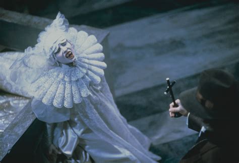 30 Years On Bram Stokers Dracula Is Still The Most Beautiful Film