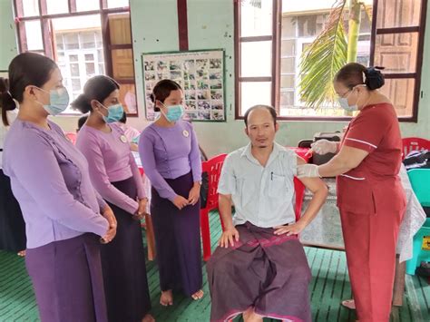 သရက်ချောင်းမြို့နယ်၌ ကိုဗစ် ၁၉ ရောဂါကာကွယ်ဆေး Pfizer ထပ်ဆောင်းထိုးန