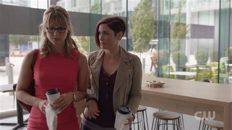Supergirl Episode 501 Recap Pants Hope And Trust Autostraddle