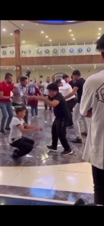 мальчик танцует и веселится по полно на свадьбе Чеченская лезгинка Youtube