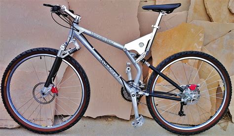 Amp Research Bikes Mombat 1992 Amp Research B2 Qekae
