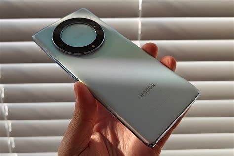 Honor Magic Lite Review Sharp Looks Sensible Price Stuff