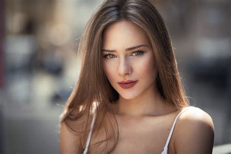 Внешность девушки