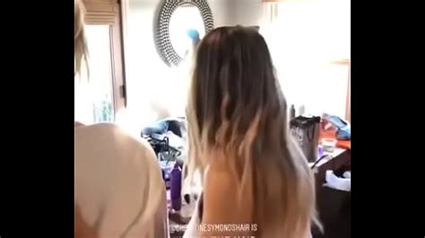 Kaley Cuoco Showing Her Big Ass Free Mobile Porn Videos Iporntv