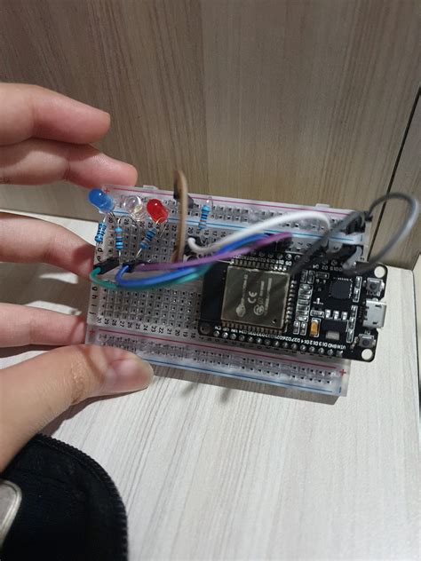Project 2 Digital Input Output On Esp 32 Gpio By Its Me Car Medium