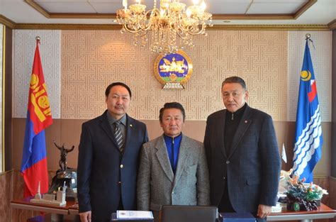 АЙМГИЙН ИТХ ЫН ҮЕ ҮЕИЙН ДАРГА НАР УУЛЗЛАА