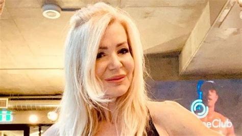 El Rulta A Titkot Gy H D Tja Meg A Ves Szuperfitt Nagyi A Fiatal F Rfiakat Borsonline