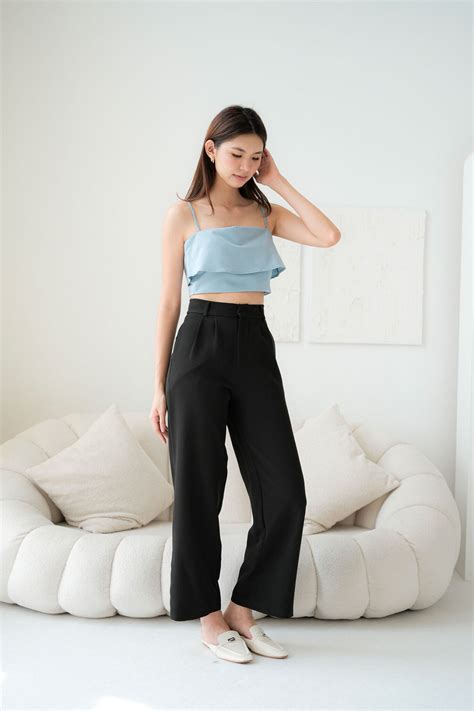 Overlay Padded Crop Top Tapas Fashion