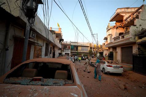 Пакистан нанес удар по индийским военным объектам эскалация конфликта усиливается