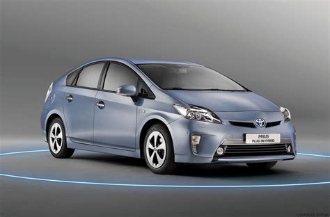 Toyota Prius Plug In Hybrid Under Investigation For Australia Prius C And Mpv Locked In For
