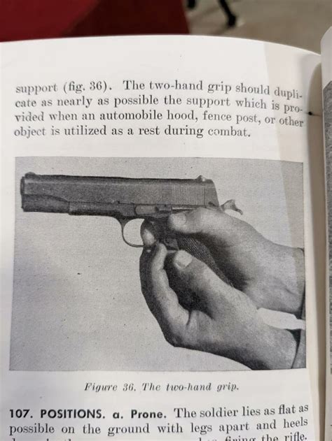 병참과의 총기봇🏳️‍🌈 On Twitter 티컵 그립의 경우 권총의 양손사격 자세가 처음 등장하던 초창기에 주로 사용된 사격자세로 권총의 무게 지탱에는 효과적이나 반동