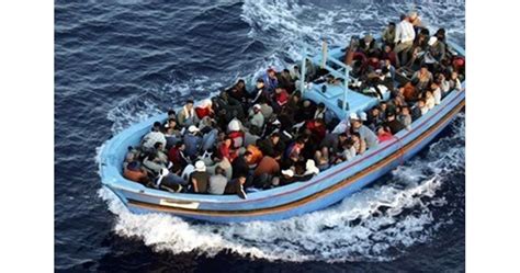 Лодка с мигранти потъна в Егейско море 10 души загинаха други 20 са в неизвестност