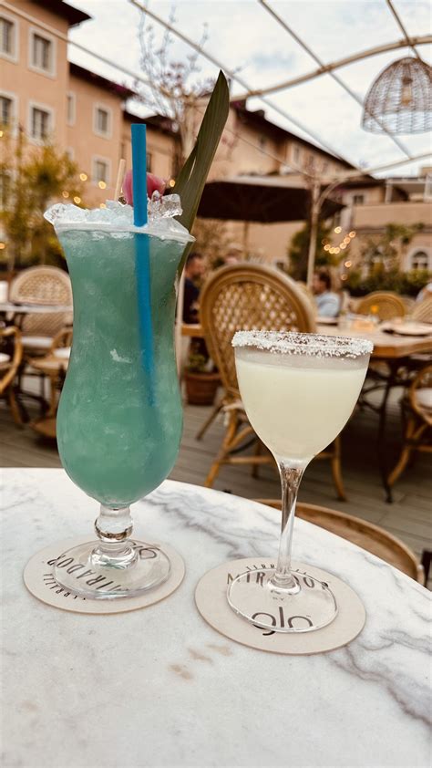 Aperitivo In Terrazza In Unoasi Nascosta Al Gianicolo Barefood In Rome