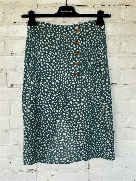 Спідниця — ціна 400 грн у каталозі Міді спідниці Купити жіночі речі за доступною ціною на Шафі