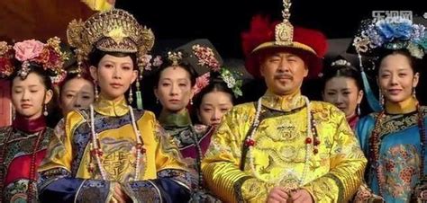 甄嬛传甄嬛回宫时，看着这些人的表现真是感觉人生百态