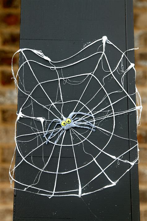 Hot Glue Removable Spider Webs