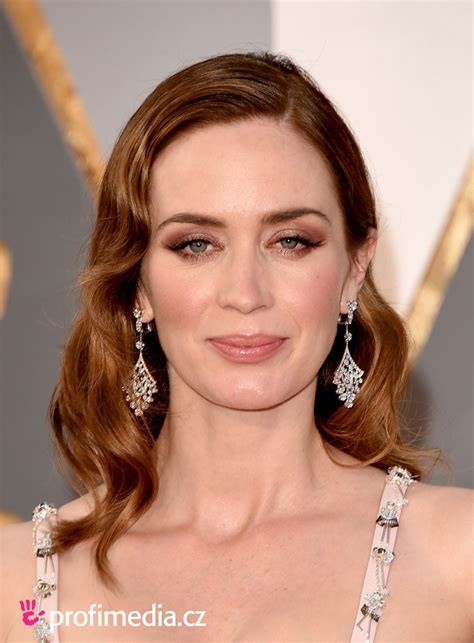 Emily Blunt Hairstyle Easyhairstyler