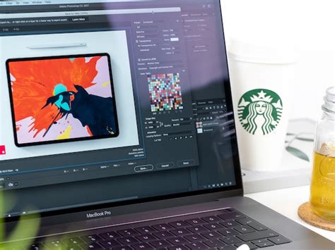 이차원 평면의 디자인을 다루는 그래픽 디자이너 ㅣ밸류체인타임스 밸류체인타임스 인재