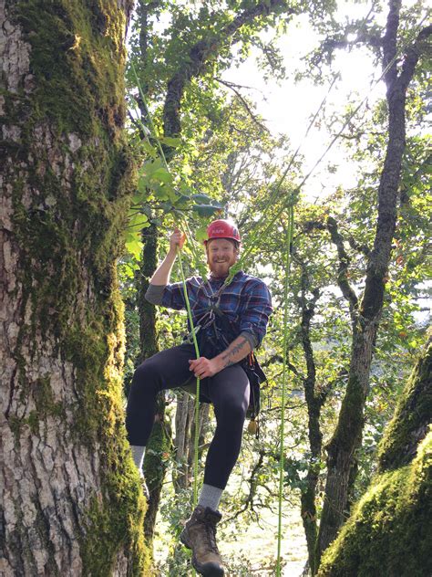 Best R Treeclimbing Images On Pholder Female Tree Climber Here I Swung From One Palm To