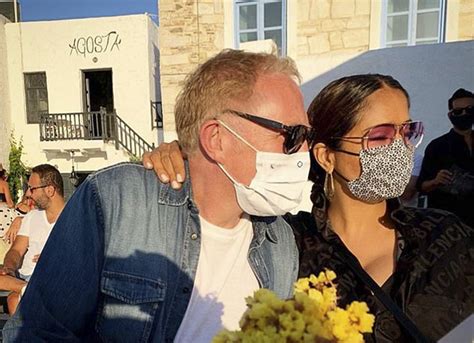 Салма Хайек и Франсоа Анри Пино си почиват в Гърция Eva Bg