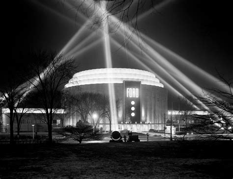 Lost To Fire Fords Rotunda Drew More Visitors Than The Statue Of