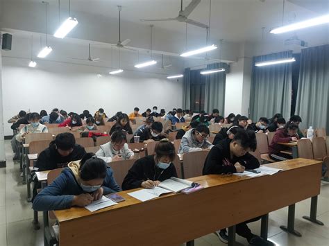 环生学风 我院晚自习顺利开展,优良学风进一步推进 环生学风 我院晚自习顺利开展,优良学风进一步推进