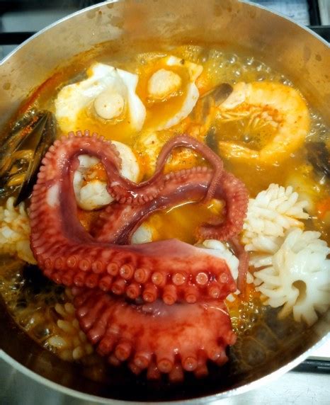 캠핑 밀키트 추천 해물탕 밀키트 문어 해물탕 끓이는법 캠핑 음식