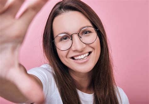 Premium Photo Cool Woman In Glasses In T Shirt And Glasses Takes A Selfie